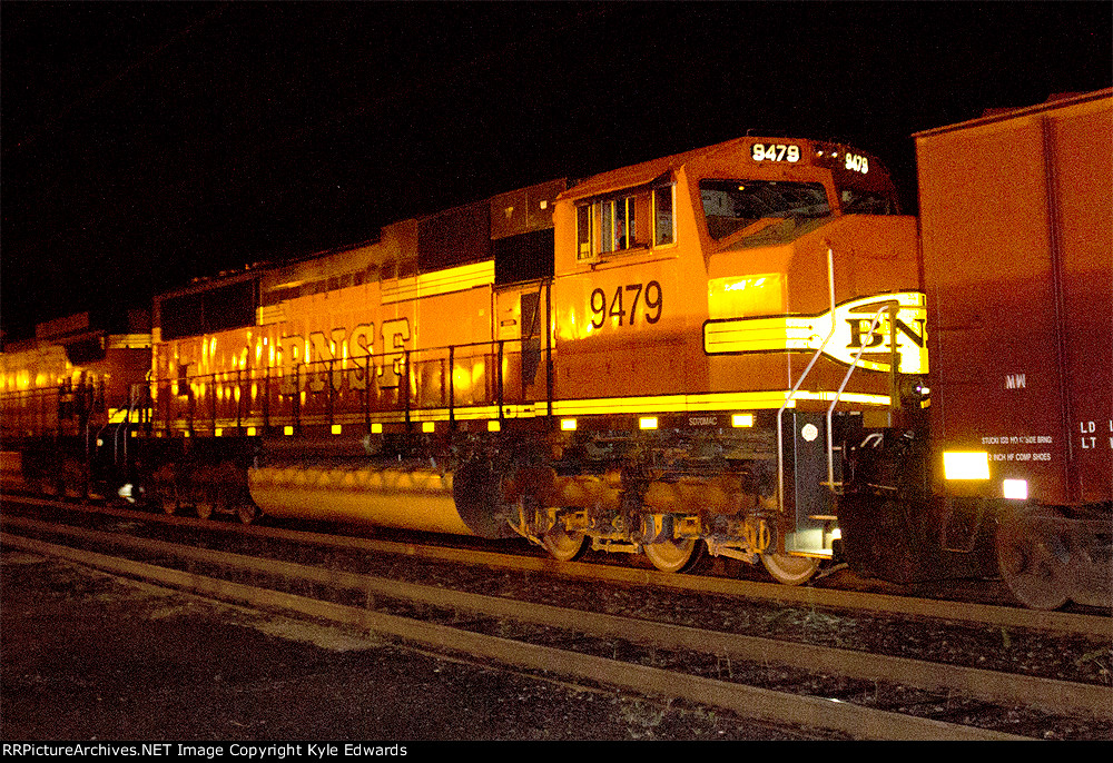 BNSF SD70MAC #9479 on K041-11